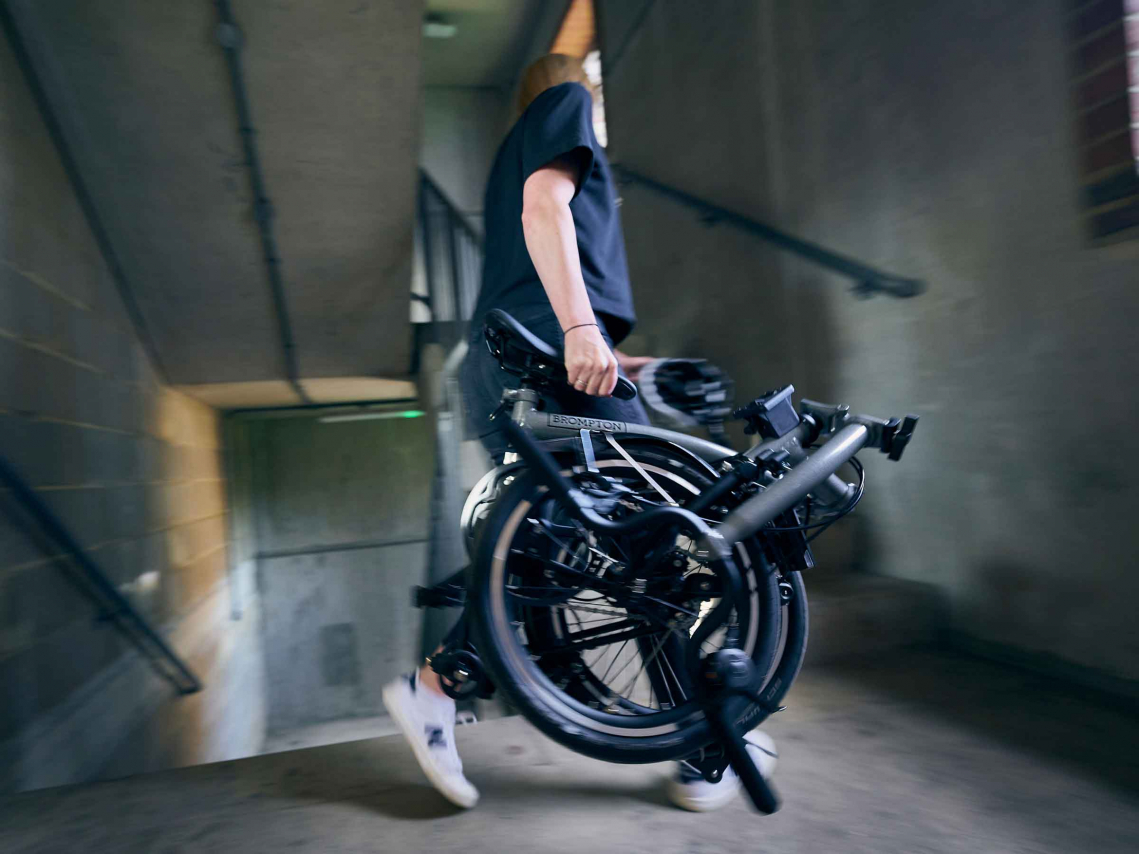 Brompton P Line Urban Hoog Midnight Black Metallic H4R-mMBK-rTiBK-FCB ...