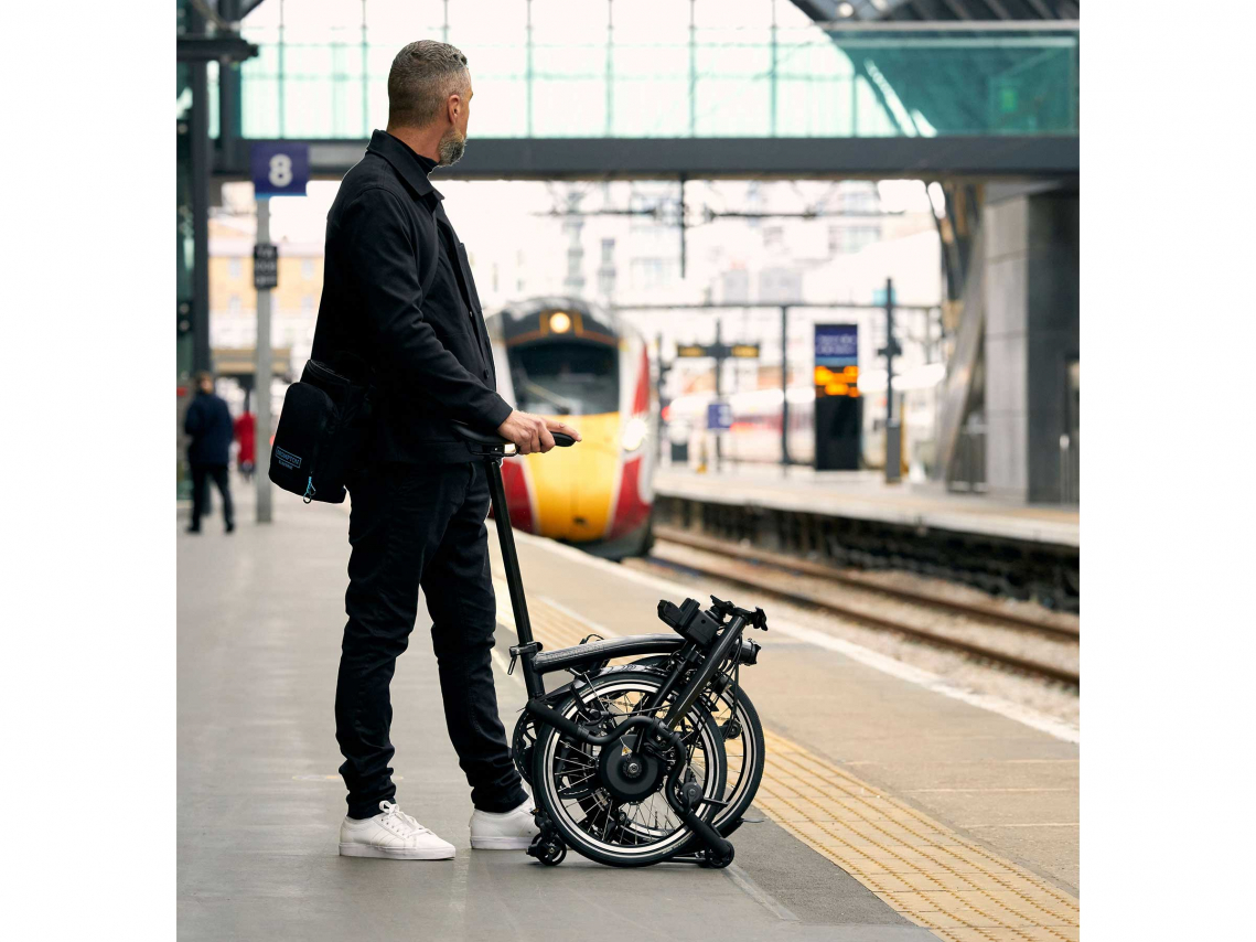 Brompton Electric P Line Urban Hoog Grijs Metallic H4R-mMG-rTiBK-eFCB ...