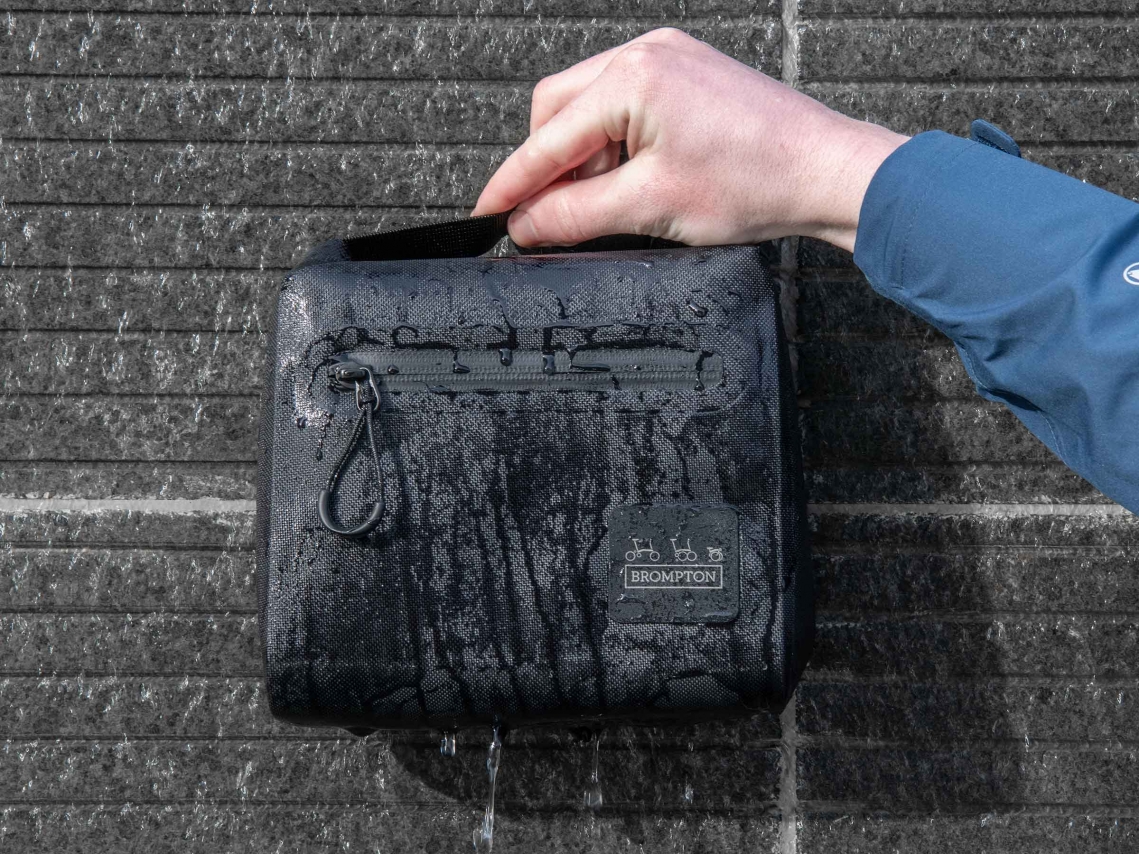 Brompton Metro Waterproof Pouch Stuurtas Zwart QMETWPOUCH-BK - Vlerick ...